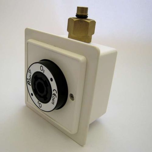 Medical gas pipeline system outlet - P3 Phoenix - air / oxygen ...