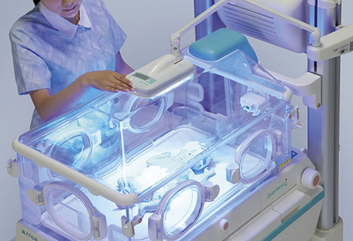 Infant phototherapy lamp - BILI-THERAPY Spot - Atom Medical Corporation ...