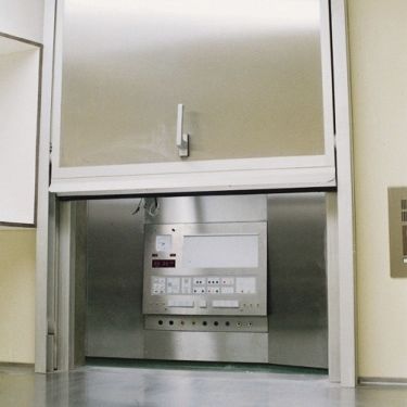 Surgery unit transfer hatch - Tané Hermetic