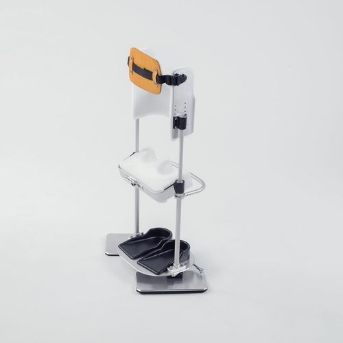 Pediatric standing frame - Orthos International