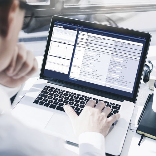 Ophthalmology management and analysis system - Avenue® Flow - Optomed ...