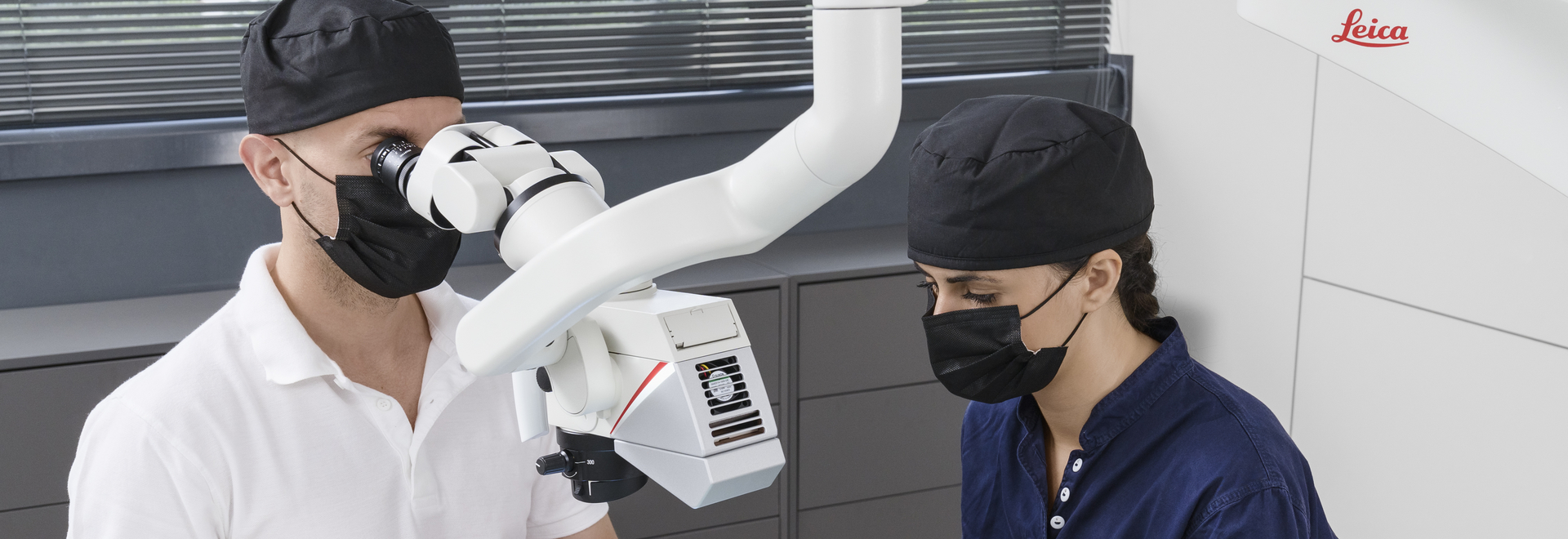 Dental microscope with new integrated 4K camera - Ernst-Leitz-Straße 17 ...