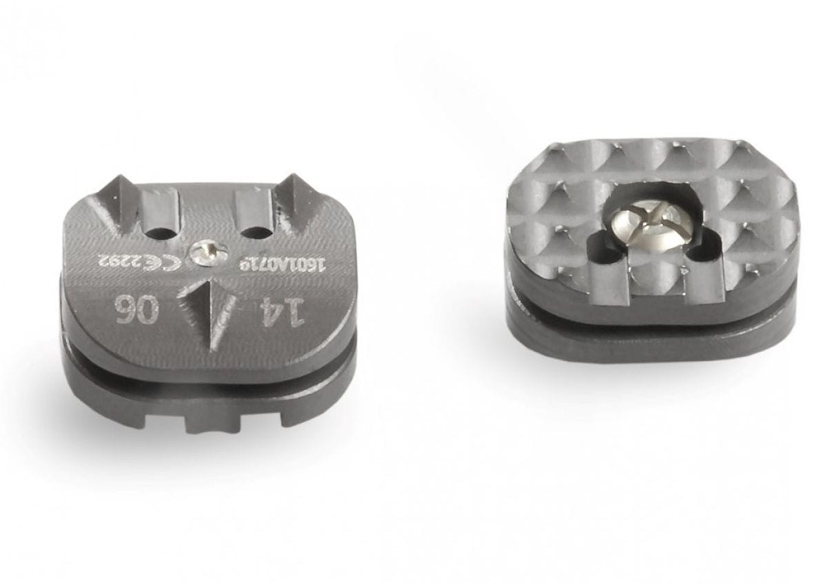 Prótese de disco cervical - NeoSys Medical Solutions