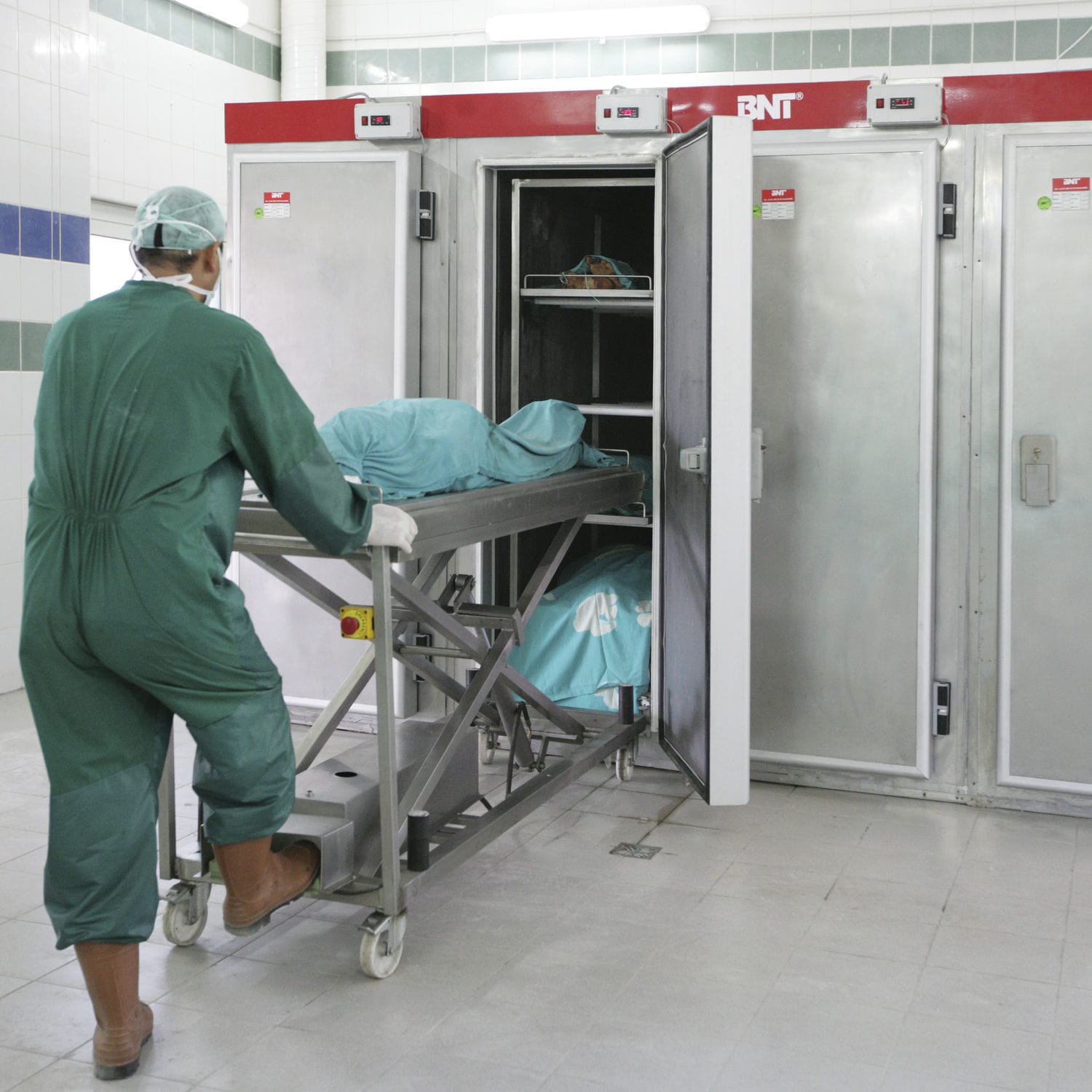 Câmara mortuária 12 corpos - DEKO12 - BNT - com abertura frontal / móvel
