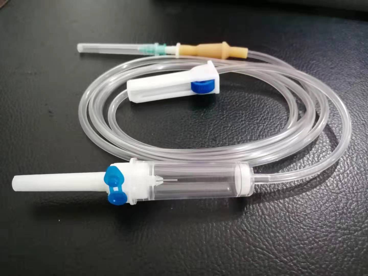 Kit de infusão intravenosa - 60 drops/ml - RongJia Medical Science and ...